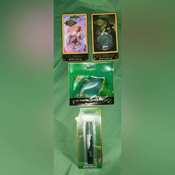 Wicked | Makeup | Wicked Taste Beauty X Universal Studios Ultimate Glam ...